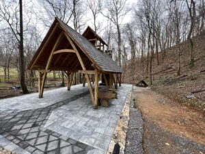 Leiper's Creek Timber Frames White Oak Cruck - Timber Frame HQ