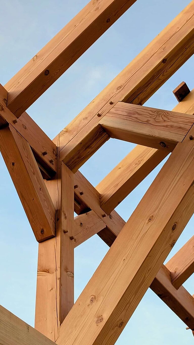 Van Haltern Douglas Fir Bank Home - Timber Frame HQ